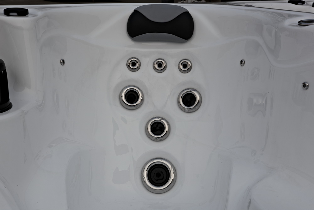 Pacific Dual Zone Swim Spa - Better Living Outdoors